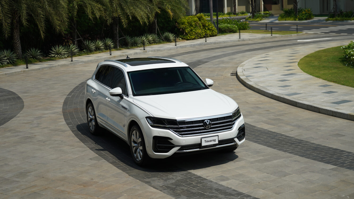 VOLKSWAGEN TOUAREG - ĐẲNG CẤP CHỦ TỊCH, DẤU ẤN THƯỢNG LƯU CHO NĂM 2025 - Volkswagen Phú Mỹ